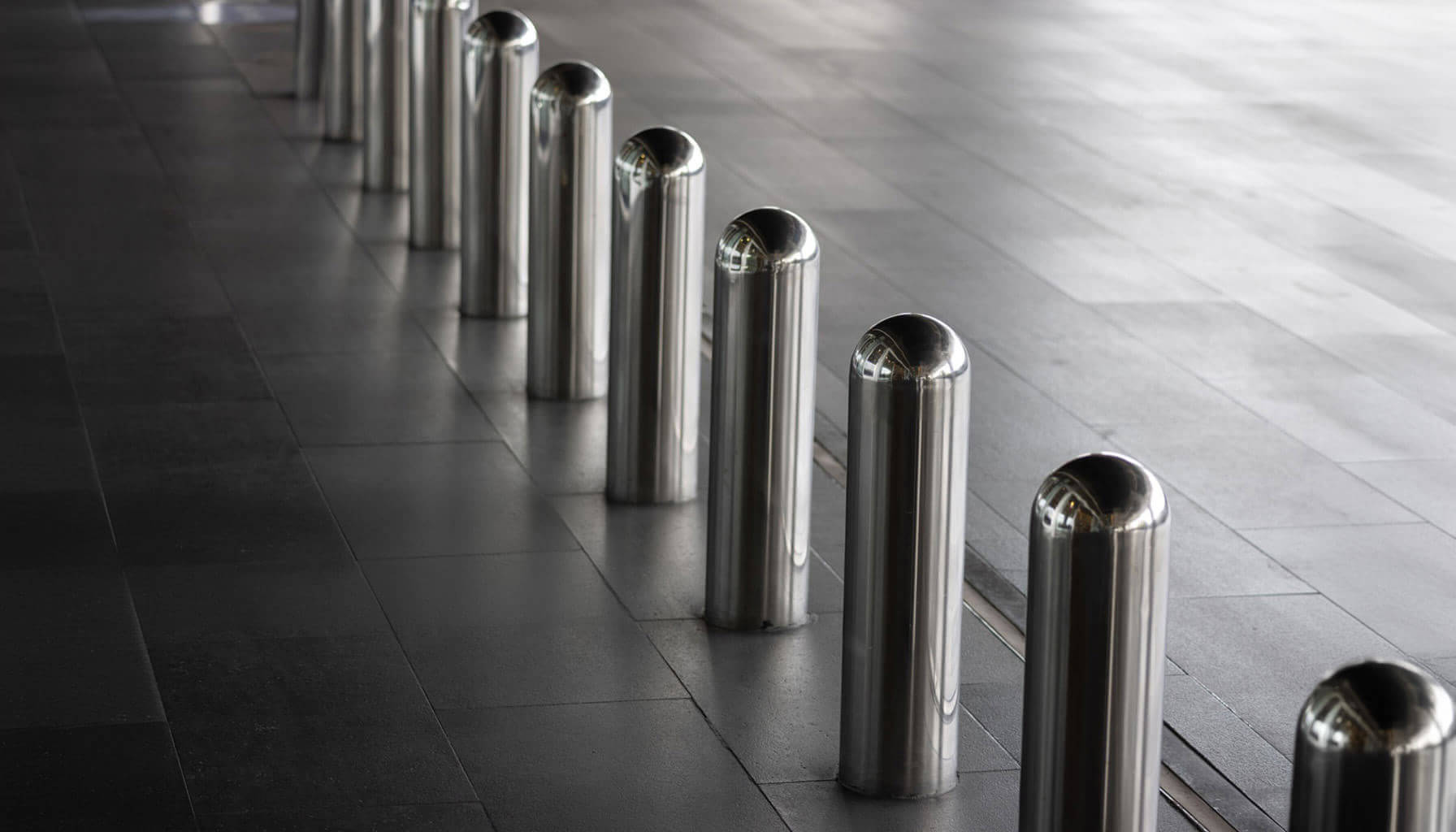 How to Install Bollards: A Comprehensive Guide - Trusted China ...