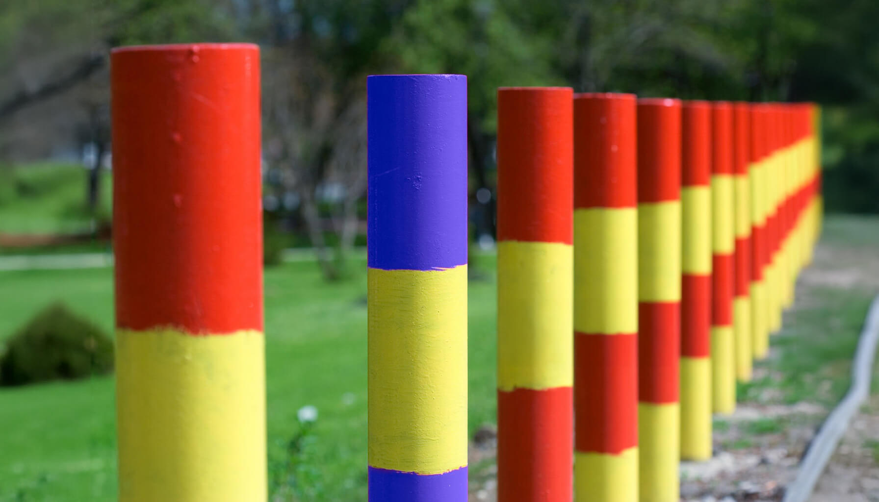 Do bollards have to be painted yellow? - Trusted China Manufacturer of ...