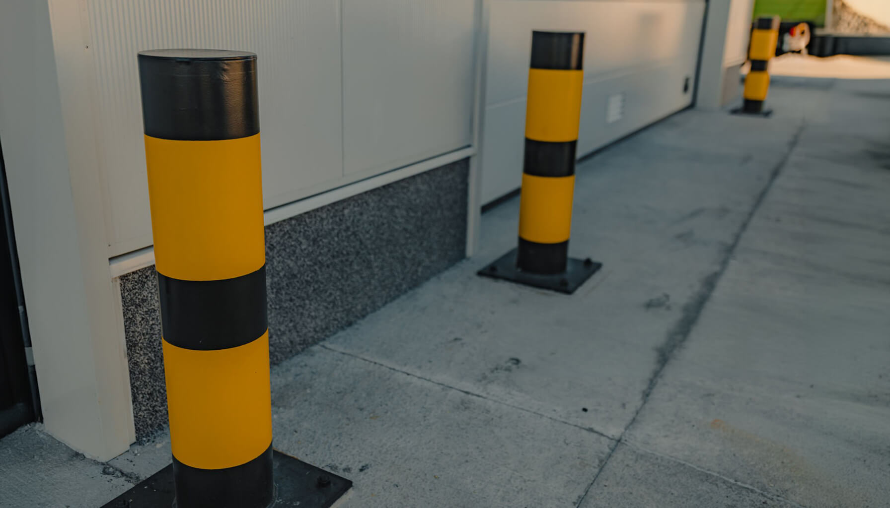 Can i put bollards outside my house? - Trusted China Manufacturer of ...